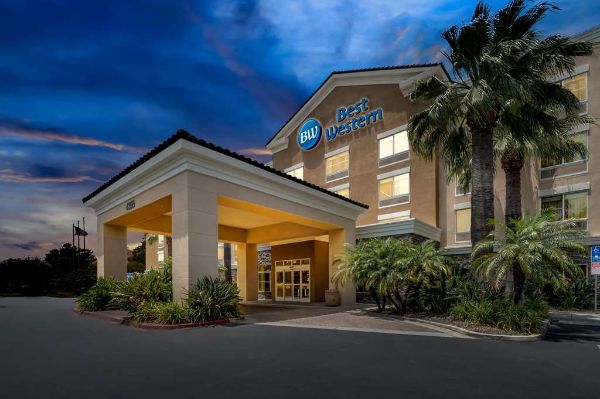 Best Western Ontario Mills Mall - Mount Baldy, CA