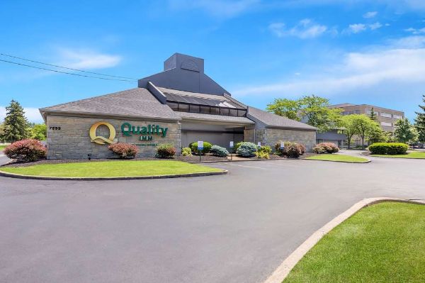Quality Inn Middleburg Heights Near Cleveland Airport - Berea, OH