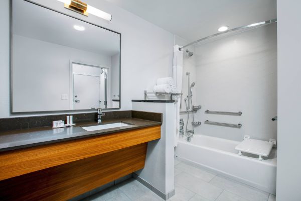 Fairfield By Marriott Inn And Suites Harrisburg West-mechanicsburg - Carlisle