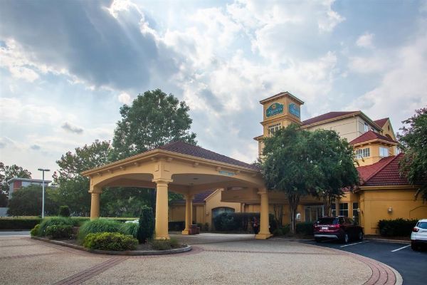 La Quinta Inn & Suites By Wyndham Charlotte Airport South - Charlotte, NC