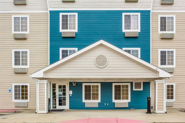 Woodspring Suites Conroe - Lake Conroe, TX