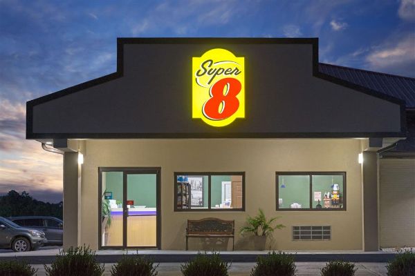 Super 8 By Wyndham Greencastle - Chambersburg, PA