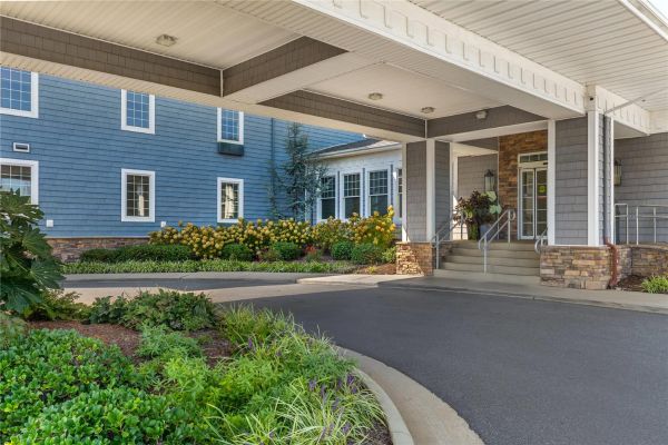 Comfort Suites Chincoteague Island Bayfront Resort - Chincoteague, VA
