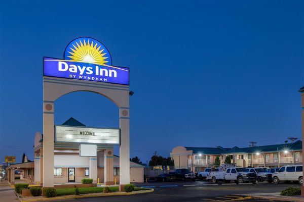 Days Inn By Wyndham Roswell - Roswell, NM