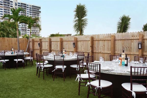 The Singer Oceanfront Resort Singer Island Curio By Hilton - Jupiter, FL
