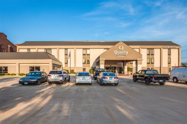 Quality Inn & Suites Quincy - Downtown - Quincy, IL