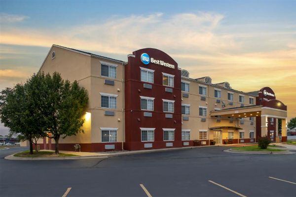 Best Western Governors Inn & Suites - Wichita