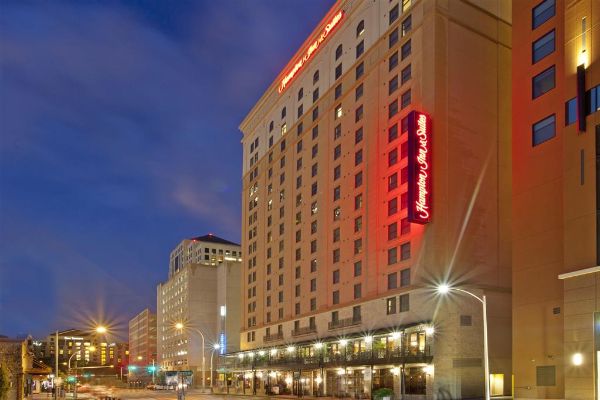 Hampton Inn & Suites By Hilton Austin Downtown - Austin, TX