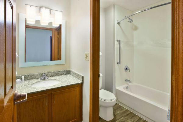 Towneplace Suites By Marriott Milwaukee Brookfield - Brookfield, WI