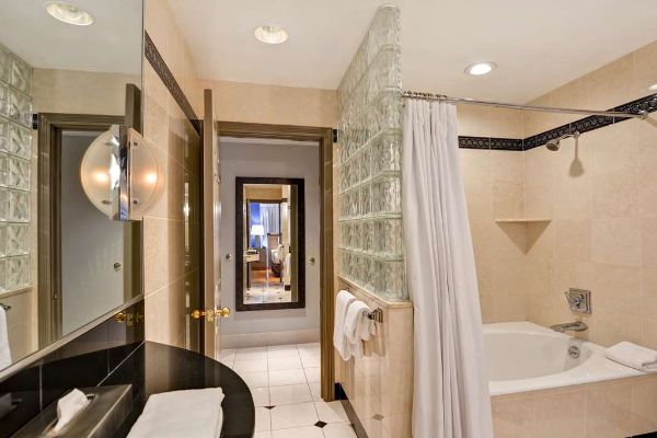 The Cincinnatian Hotel Curio Collection By Hilton - Cincinnati, OH