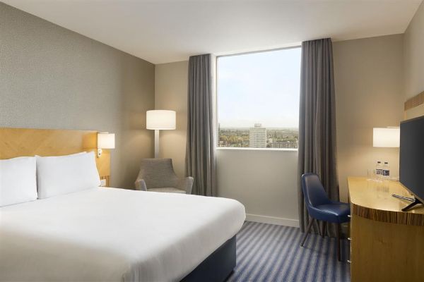 Ramada Hotel & Suites By Wyndham Coventry The Butts Earlsdon - Coventry