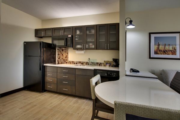 Candlewood Suites Wichita East By Ihg - Wichita, KS