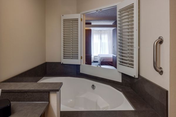 Fairfield Inn And Suites By Marriott Edmond - Edmond, OK