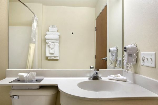 Microtel Inn & Suites By Wyndham Bozeman - Bozeman, MT