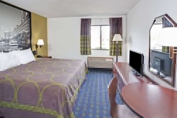 Super 8 By Wyndham Monee - Country Club Hills, IL