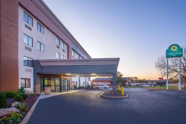La Quinta Inn By Wyndham St. Louis Hazelwood - Airport North - St. Louis, MO