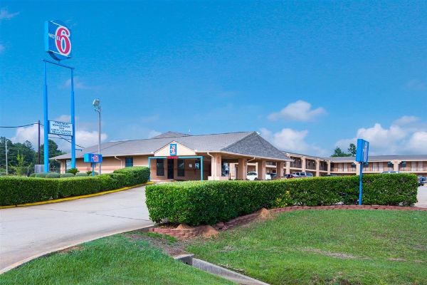 Tx Motel 6 Marshall - Marshall, TX