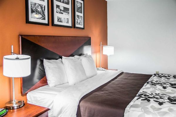 Sleep Inn & Suites Oklahoma City North - Edmond, OK
