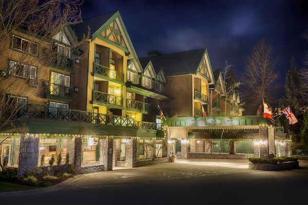 Pinnacle Hotel Whistler Village - Whistler