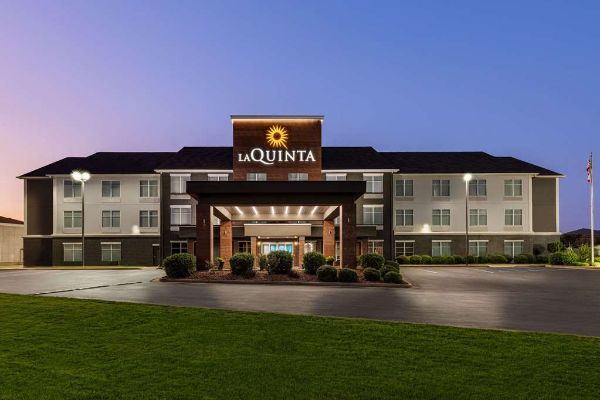La Quinta Inn & Suites By Wyndham Oxford - Anniston - Cheaha State Park, Delta