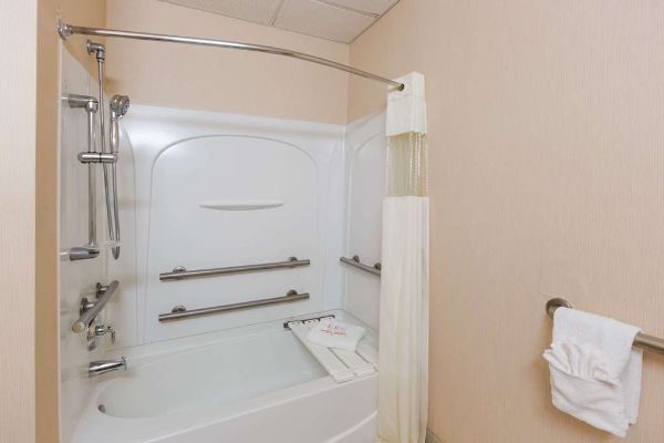 Days Inn By Wyndham Budd Lake - Andover, NJ