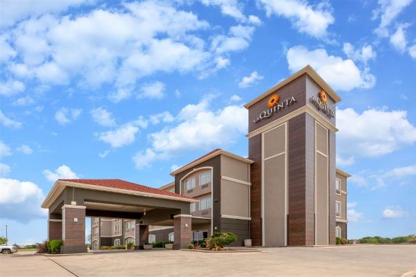 La Quinta Inn & Suites By Wyndham Bridgeport - Texas