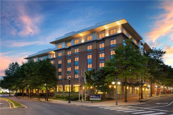Hilton Garden Inn  Arlington Shirlington - Alexandria, VA