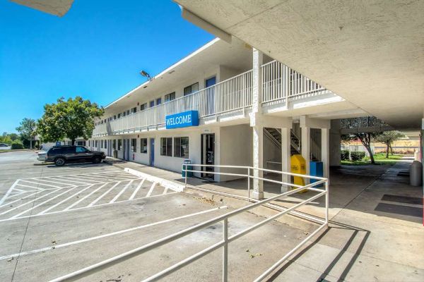 Motel 6 Redding North - Shasta Lake, CA