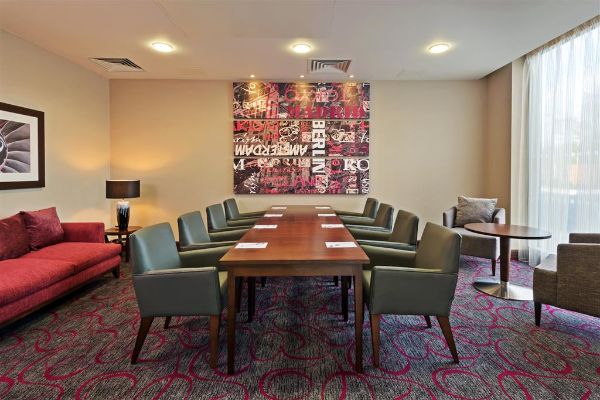 Hampton By Hilton London Luton Airport - Luton