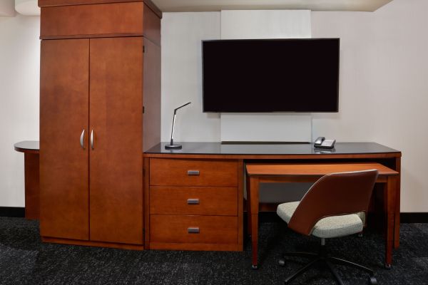 Courtyard By Marriott Calgary Airport - Calgary