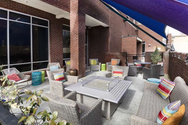 Hampton Inn & Suites Raleigh Downtown - Raleigh, NC