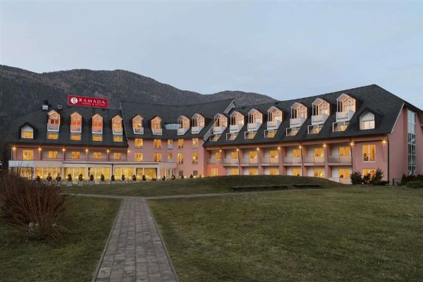 Ramada Hotel & Suites By Wyndham Kranjska Gora - Kranjska Gora