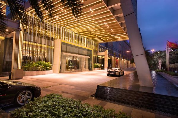 Hilton Shenzhen Futian - Hong Kong