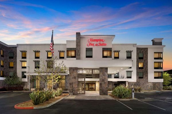 Hampton Inn & Suites Napa - Napa, CA