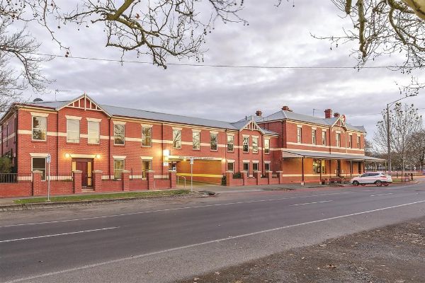 Lake Inn Ballarat - Ballarat