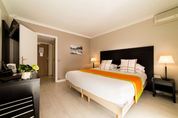 Helios - Juan les Pins