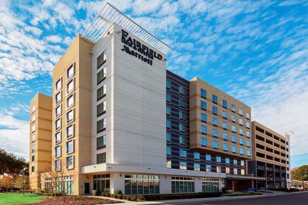 Fairfield Inn And Suites By Marriott Savannah Midtown - Savannah, GA