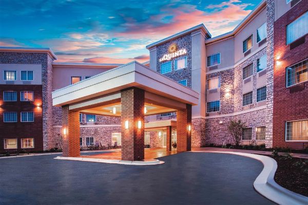 La Quinta Inn & Suites By Wyndham St. Paul-woodbury - Cottage Grove, MN