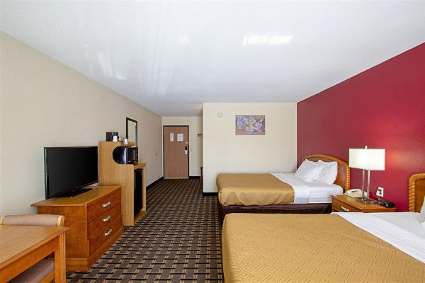 Econo Lodge Inn & Suites Wisconsin Dells - Lake Delton, WI