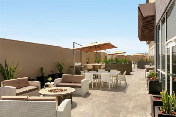 Hampton By Hilton Monterrey Apodaca - 구아델로프