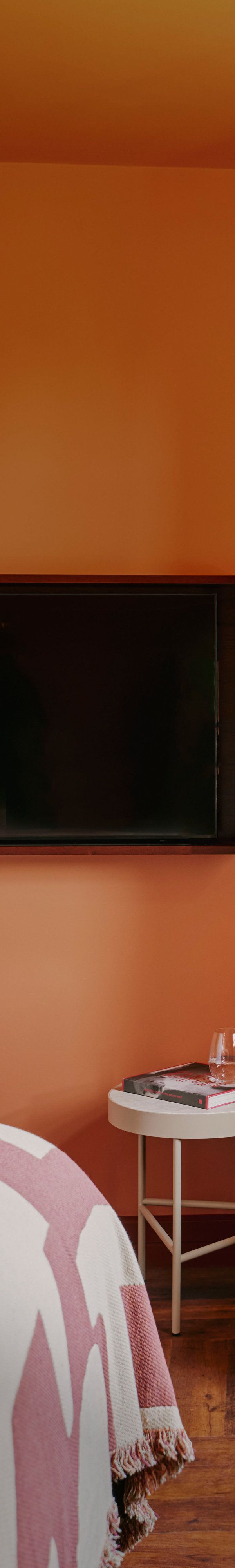 Ember Locke - London