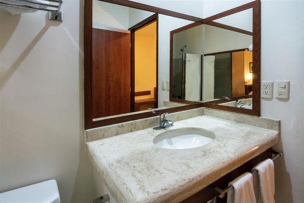 Hampton Inn By Hilton San Juan Del Rio - San Juan del Río