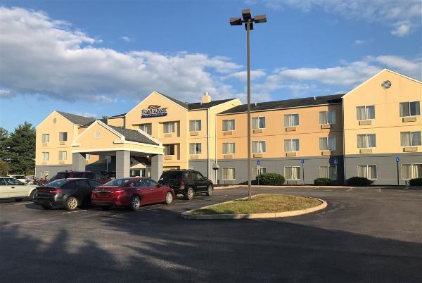 Baymont By Wyndham Chambersburg - Chambersburg, PA