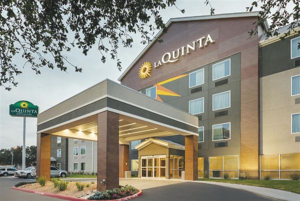 La Quinta Inn & Suites By Wyndham Austin Round Rock - Austin, TX