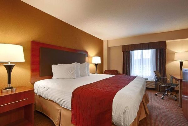Days Inn By Wyndham Indiana Pa Near Iup - Indiana, PA