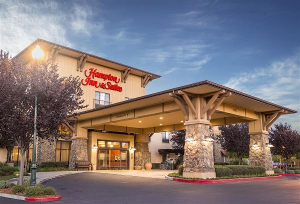 Hampton Inn & Suites Windsor - Sonoma Wine Country - Healdsburg, CA