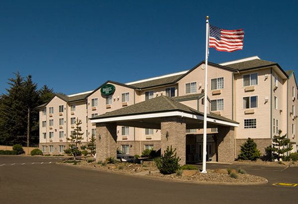 Holiday Inn Express & Suites Lincoln City - Lincoln City, OR