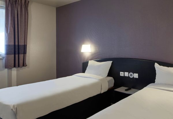 B&b Hotel Saclay - Essonne