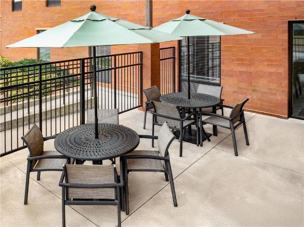 Hampton Inn & Suites La Crosse/downtown Wi - La Crosse, WI