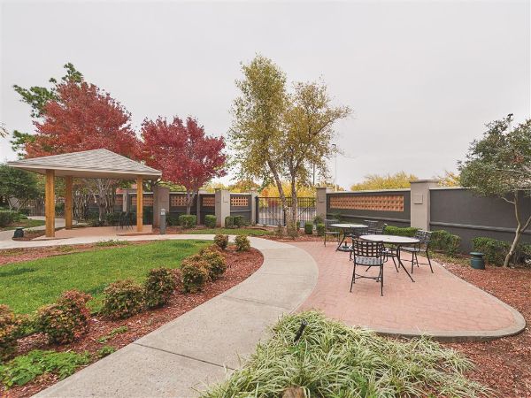La Quinta Inn & Suites By Wyndham Oklahoma City - Nw Expwy - Yukon, OK